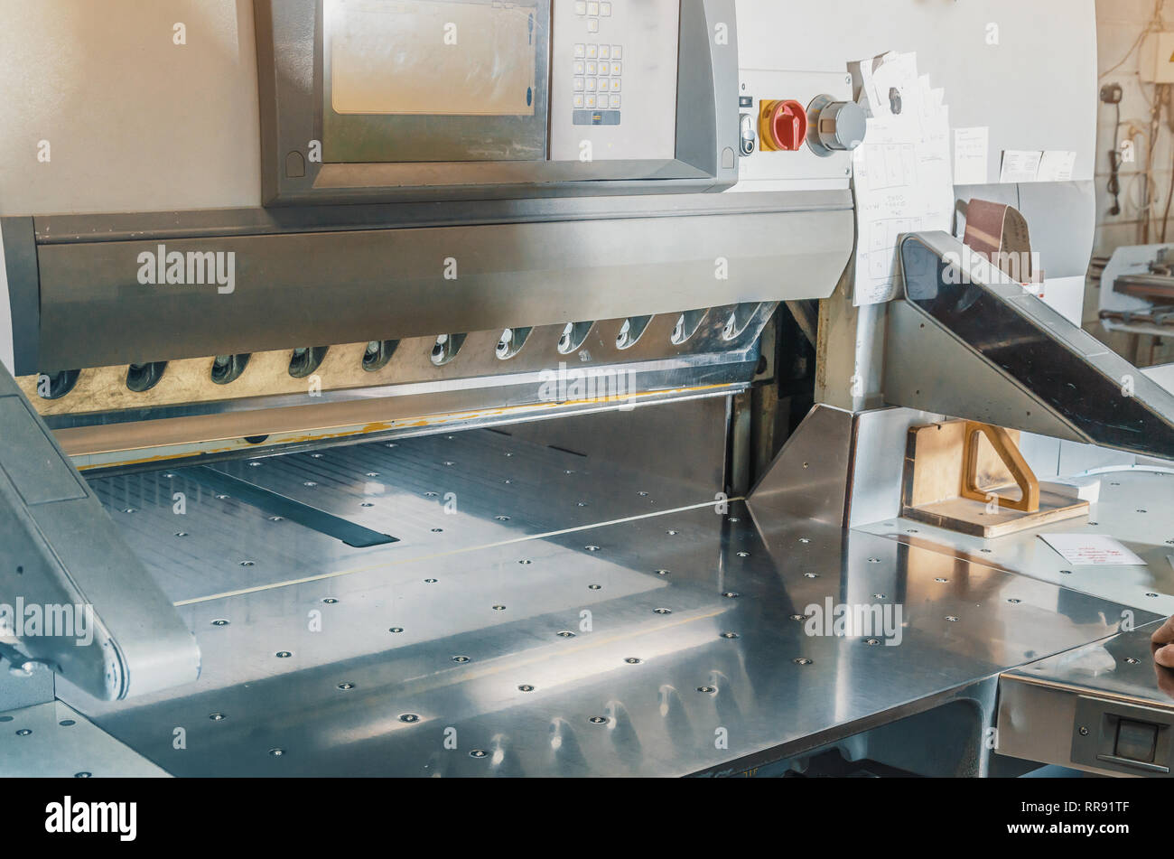 Large electronic knife cutting hi-res stock photography and images - Alamy