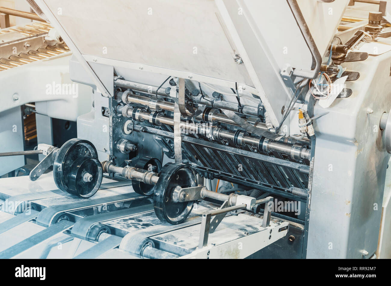 Box packaging template die cut hi-res stock photography and images - Alamy