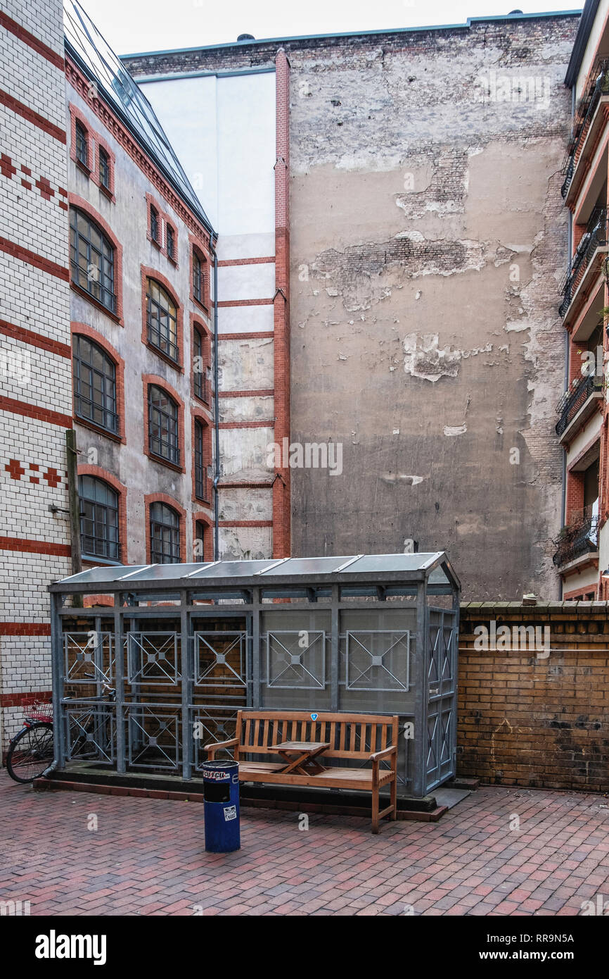 Mitte-Berlin. Inner Courtyard with brick building facade,weathered ...