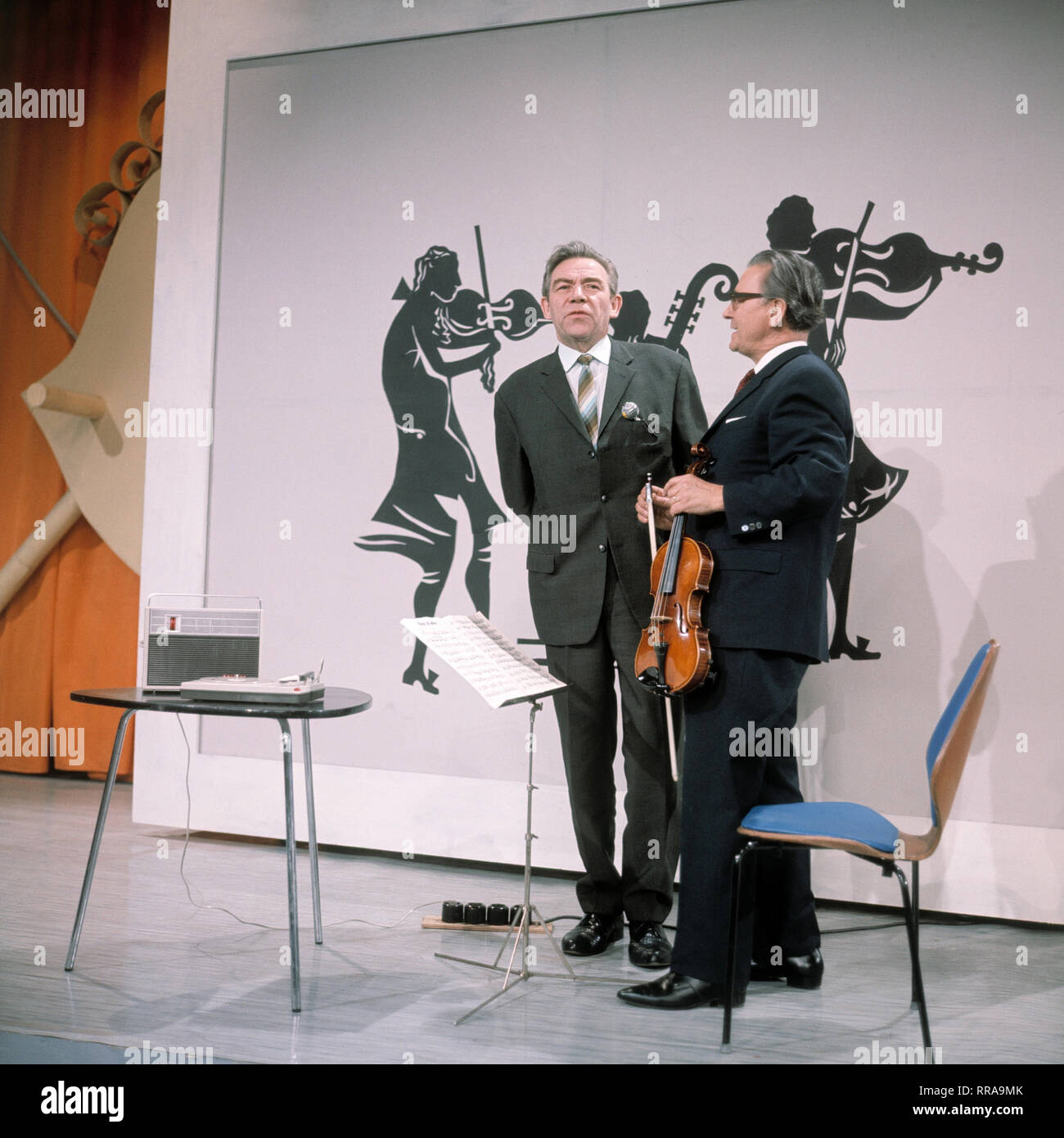 UND IHR STECKENPFERD? / PETER FRANKENFELD und ein Showteilnehmer ...