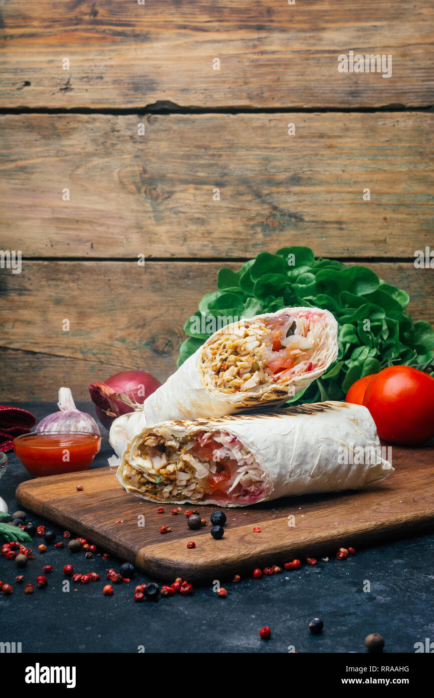 Chicken doner wrap hi-res stock photography and images - Alamy