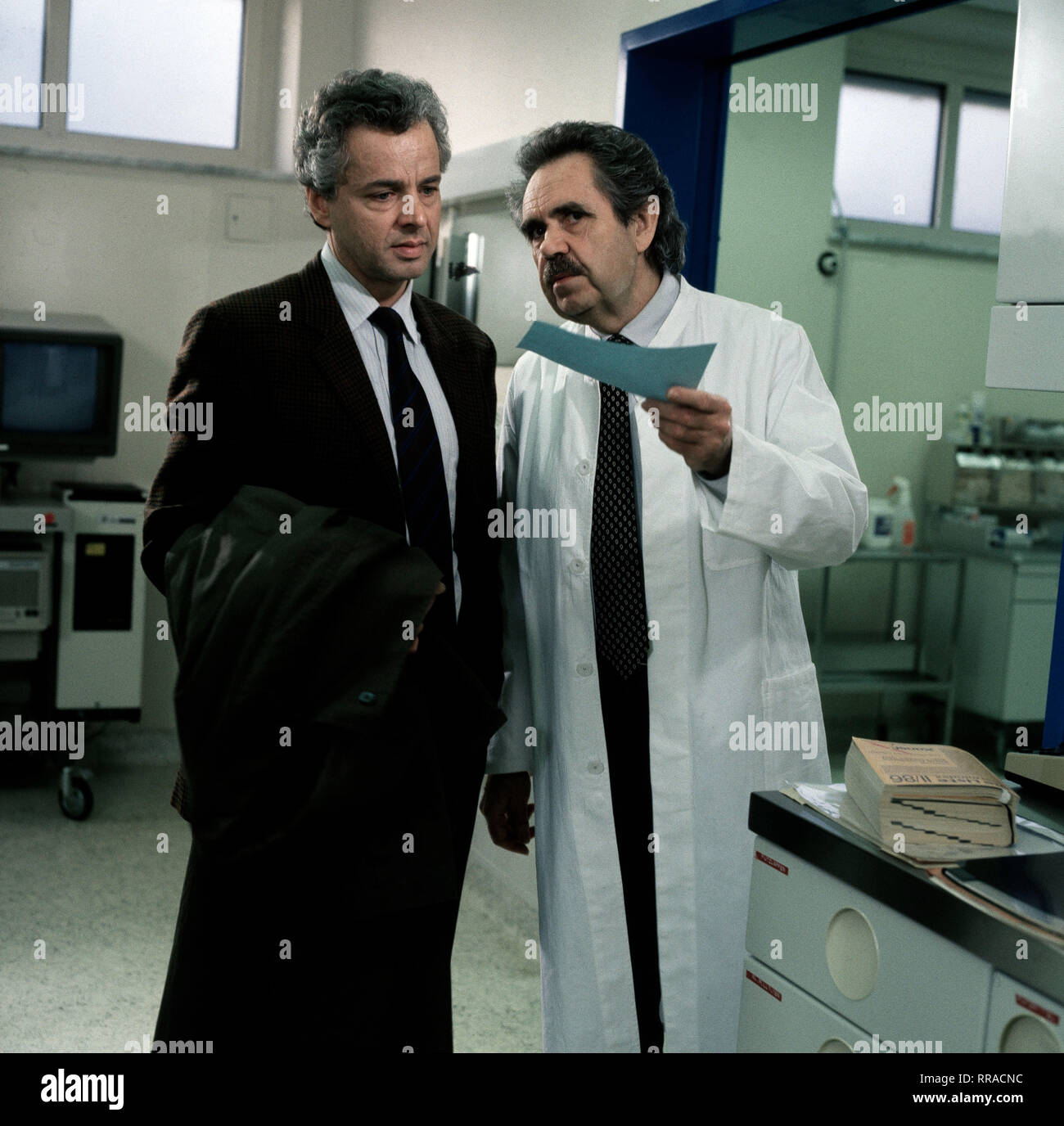 DER ALTE / Eiskalt geplant / BRD 1988 / MICHAEL ANDE und GÜNTER GRÄWERT ...