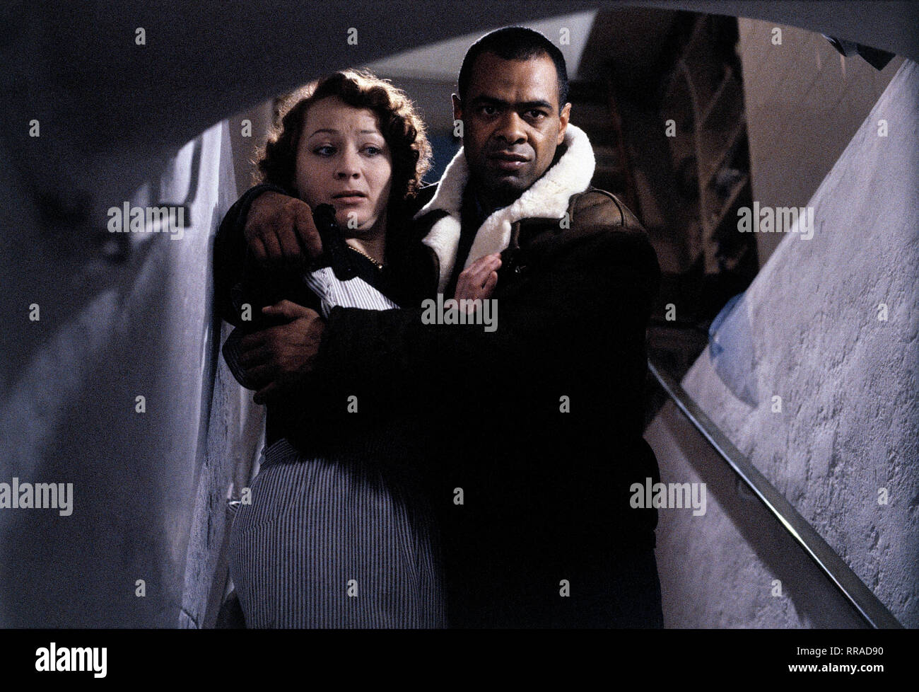 SONA MACDONALD (Haushälterin Vera Behling), CHARLY M. HUBER (Henry ...