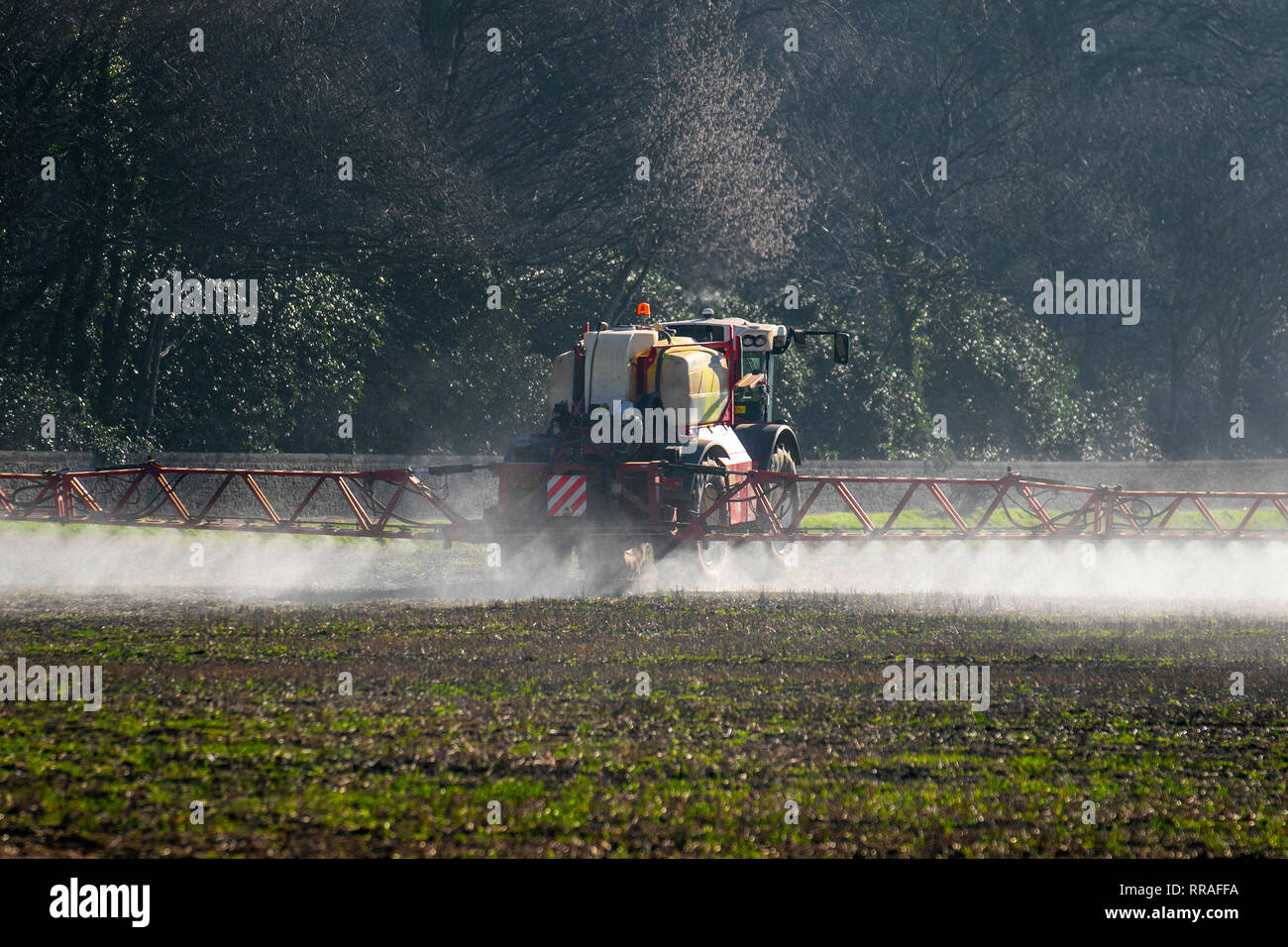 Weed sprayers hi-res stock photography and images - Alamy