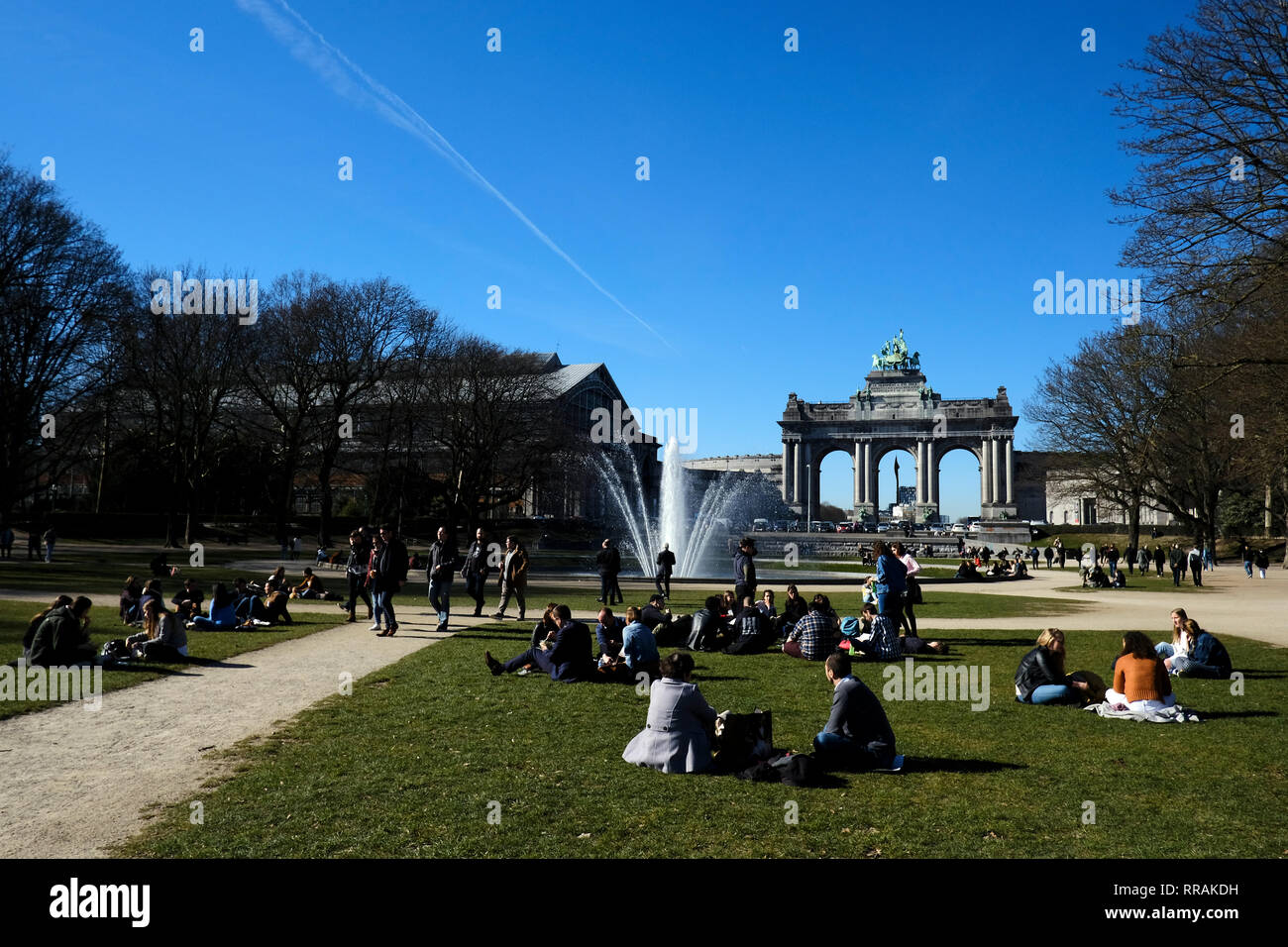 Brussels, Belgium. 25th February 2019. People enjoy the sunny weather ...