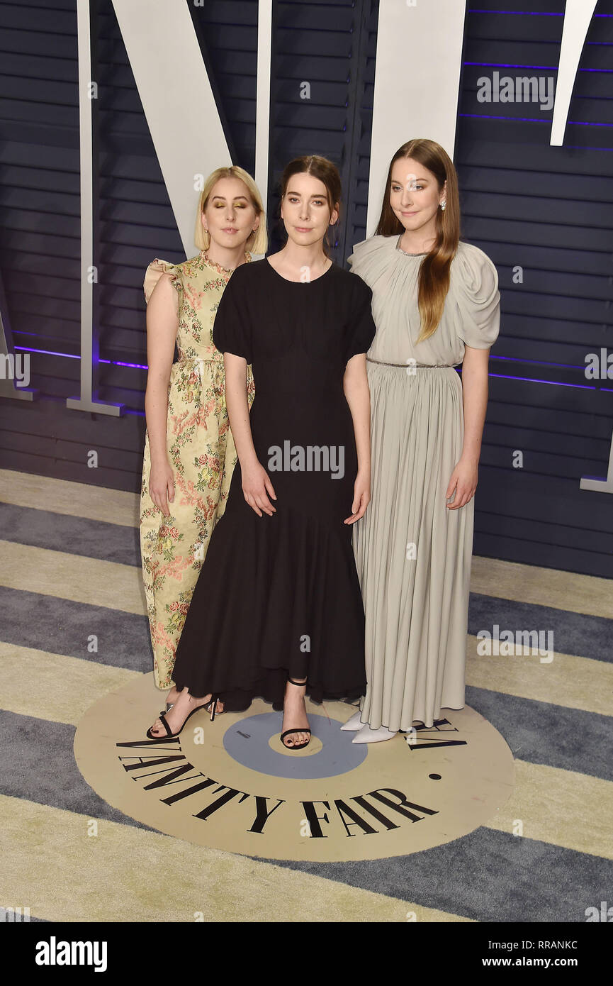 BEVERLY HILLS, CA - FEBRUARY 24: (L-R) Alana Haim, Danielle Haim, and ...
