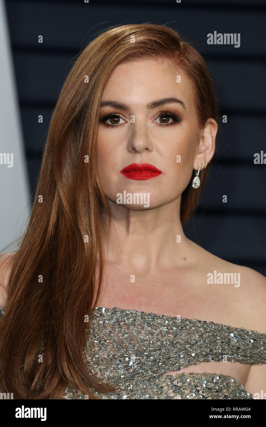 BEVERLY HILLS, LOS ANGELES, CA, USA - FEBRUARY 24: Actress Isla Fisher ...