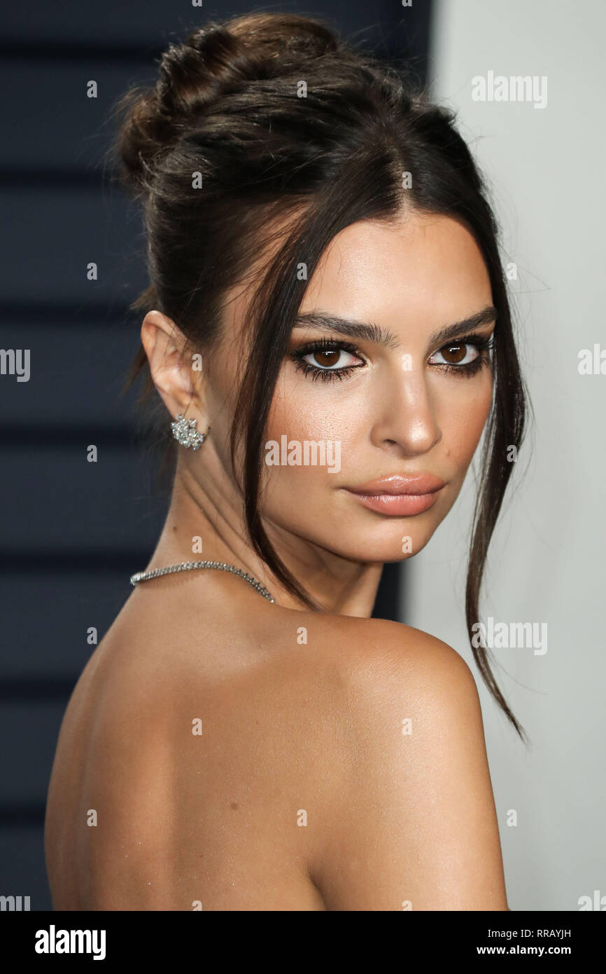 BEVERLY HILLS, LOS ANGELES, CA, USA - FEBRUARY 24: Emily Ratajkowski ...