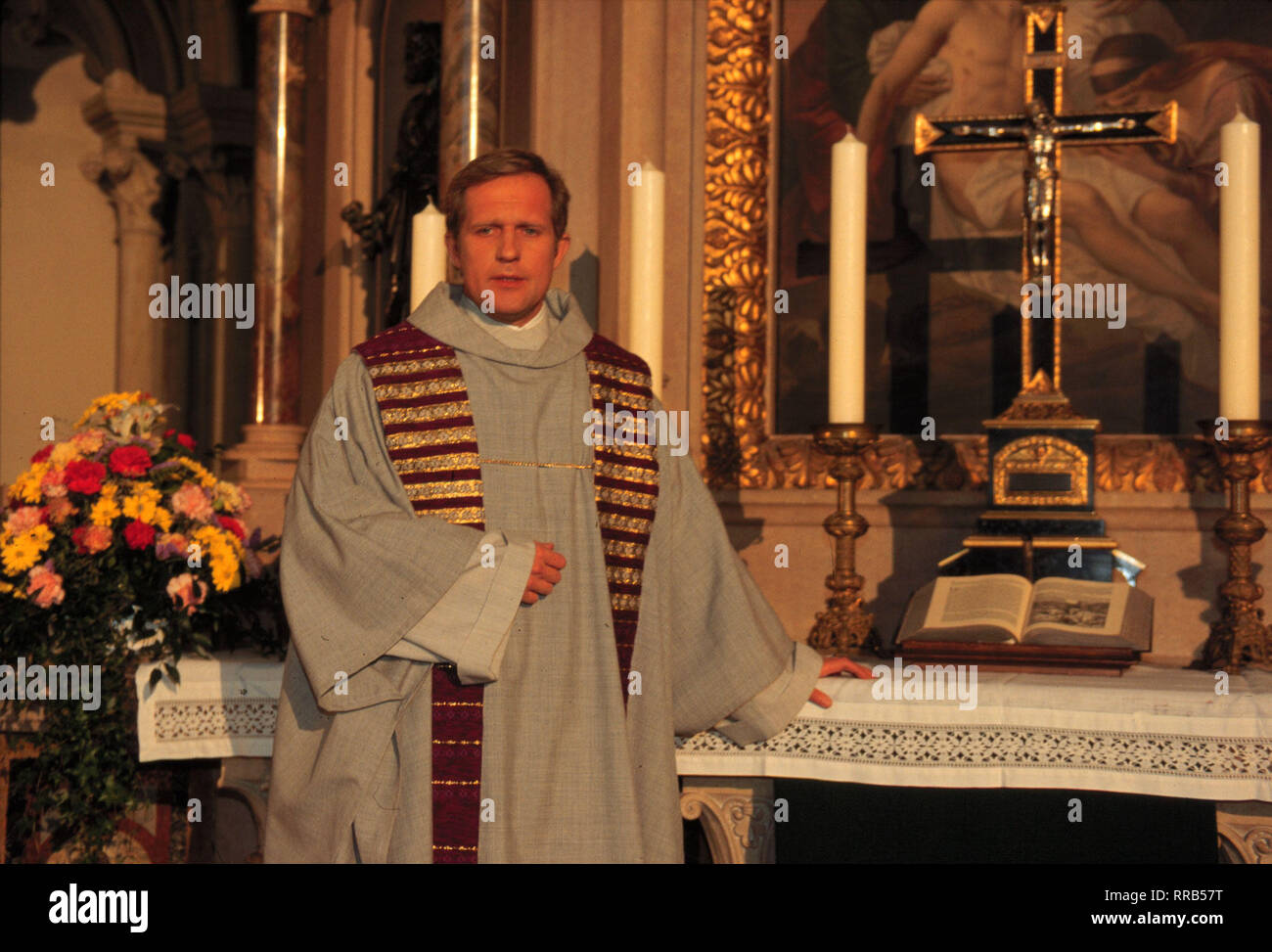 Hurenmord ein priester schweigt hi-res stock photography and images - Alamy
