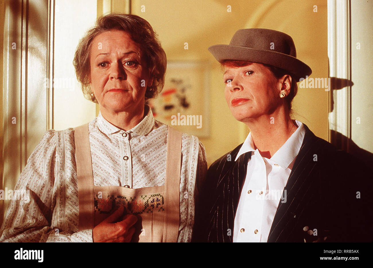 ENZI FUCHS - Fanny HERTA FAHRENKROG - Frau Becker aka. Die ...