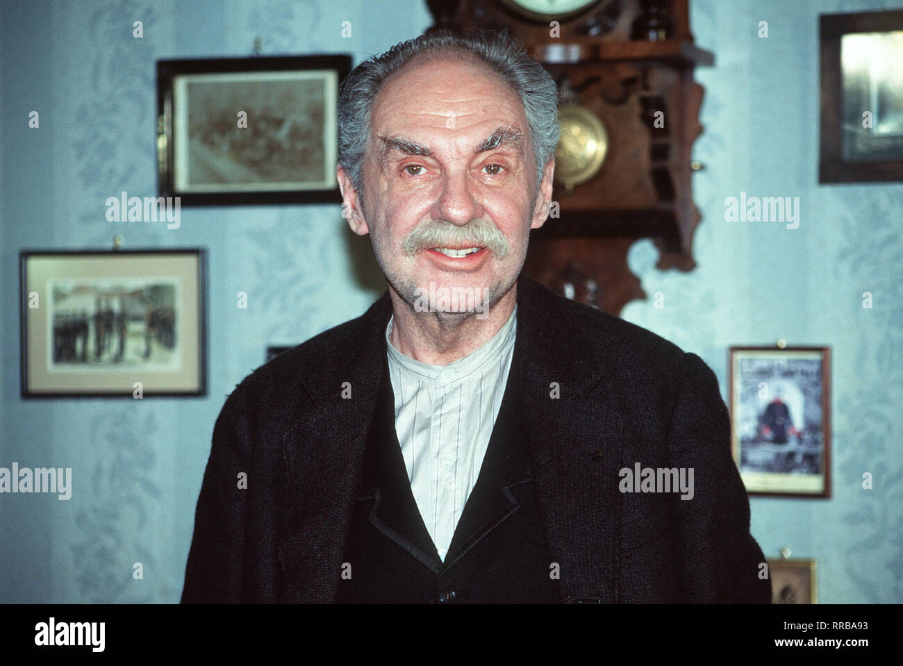 Der hauptmann hi-res stock photography and images - Alamy