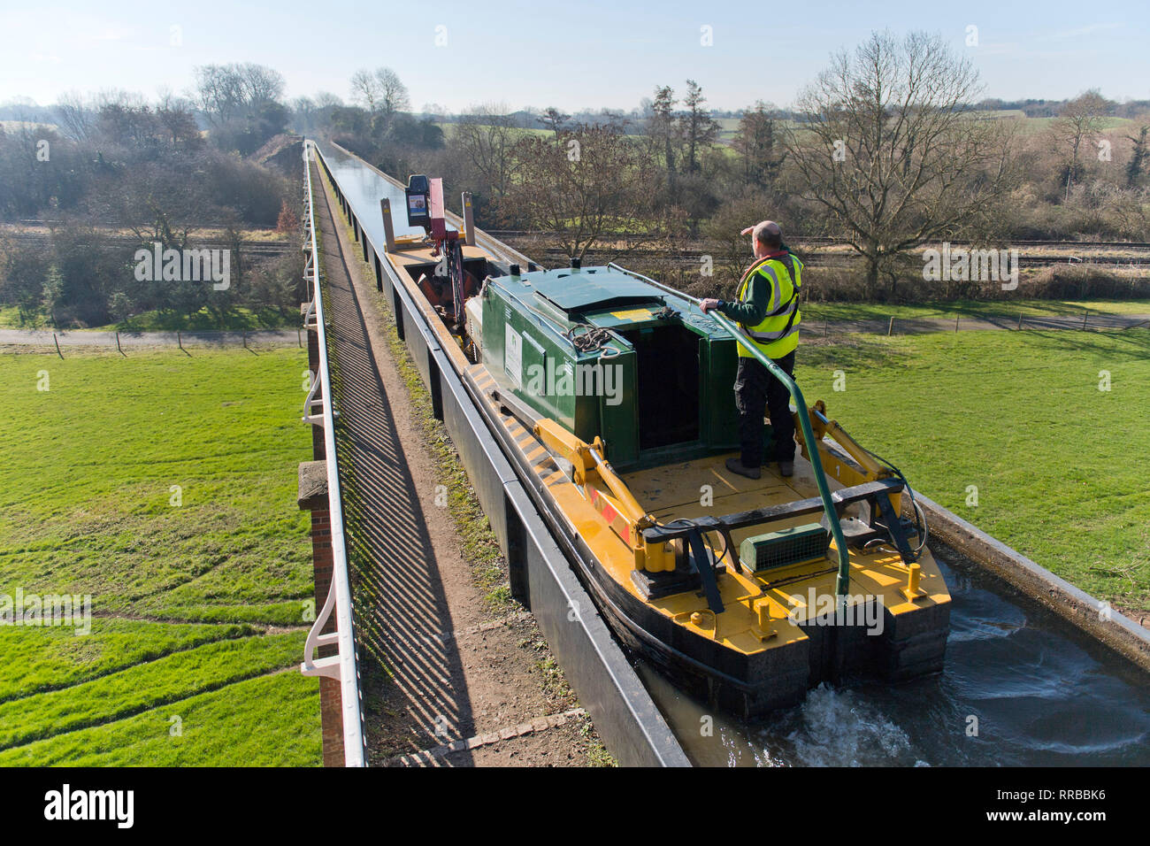 Stratford upon avon canal aqueduct hi-res stock photography and images ...