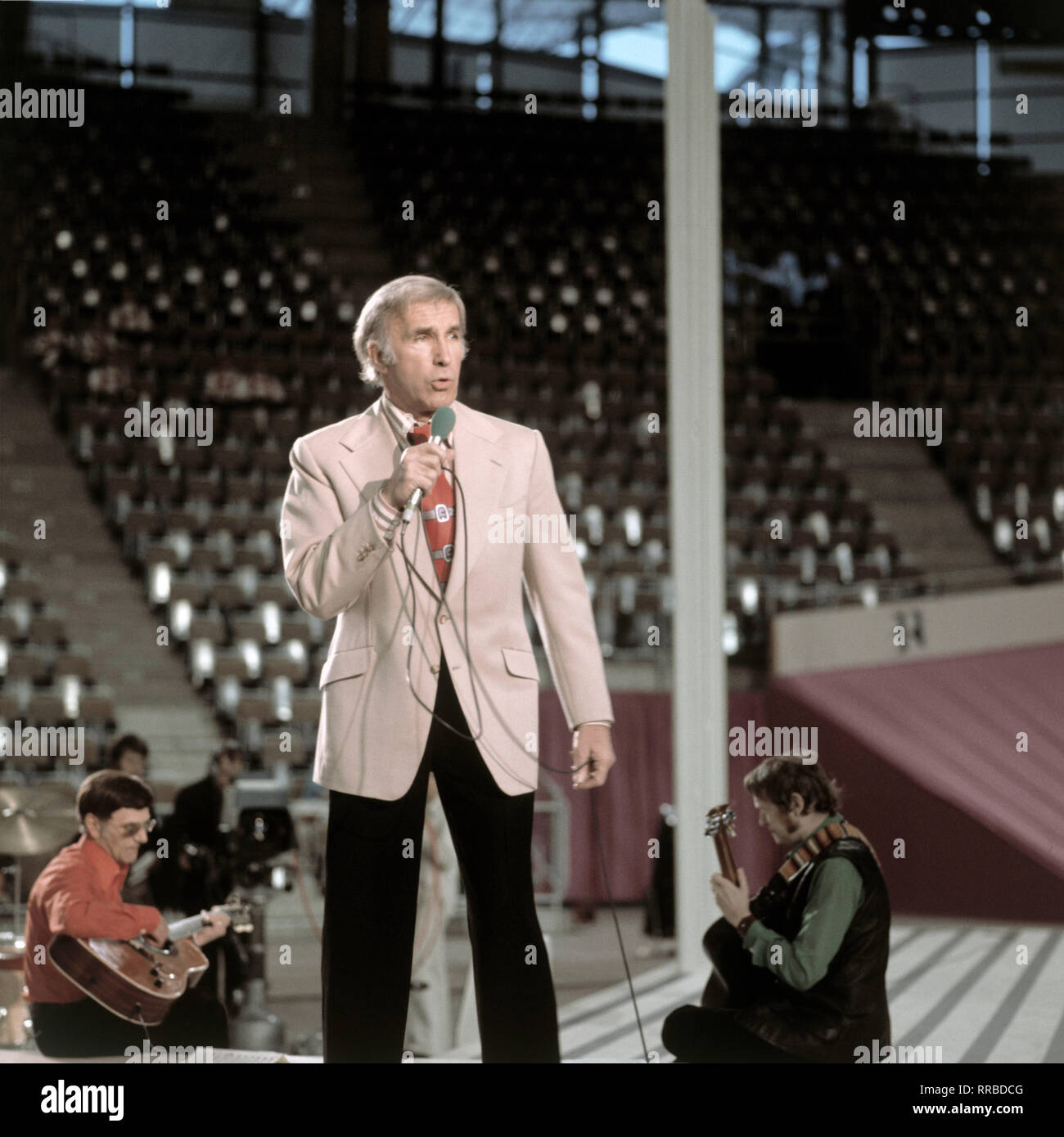 BRUCE LOW / BRUCE LOW, Auftritt in der 'Olympia-Show', 70er Jahre ...