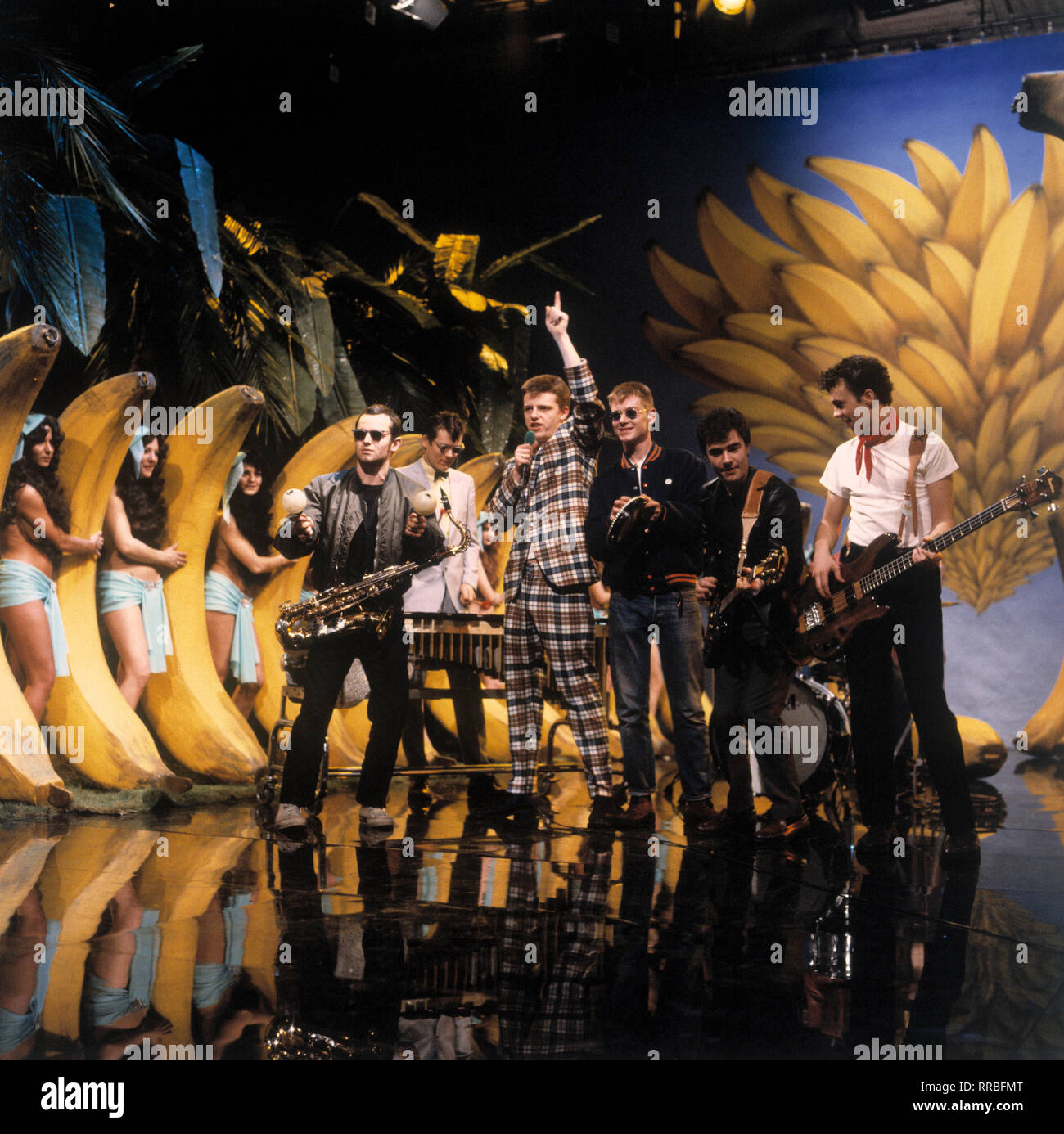 Madness band hi-res stock photography and images - Alamy