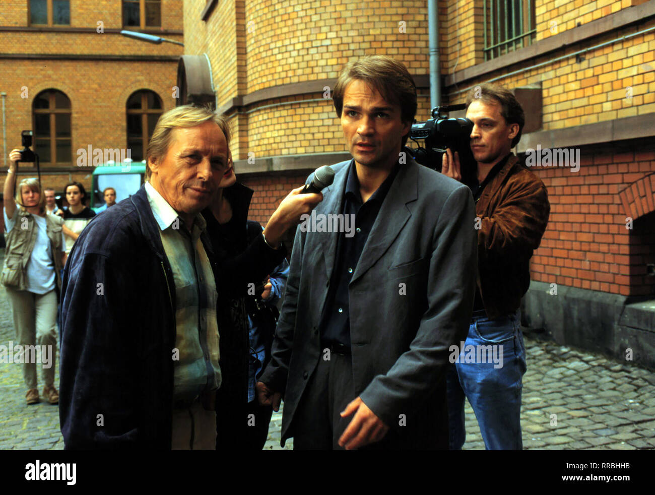 Folge: Fahrt zur Hölle Der Ex-Häftling Alex Gellesch glaubt Dr. Voss ...