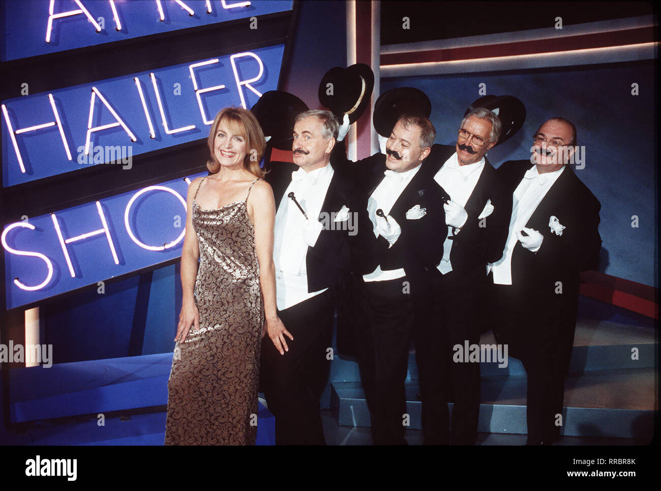 Acht neue Folgen der erfolgreichen One-Woman-Comedy-Show Foto: APRIL ...