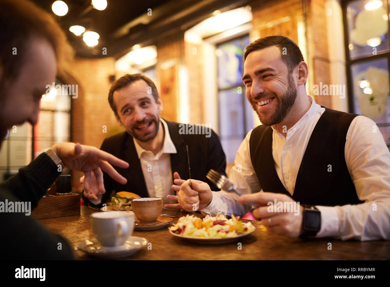 Business People in Restaurant Stock Photo - Alamy