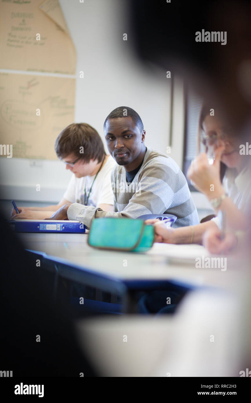 Classroom uk history lesson hi-res stock photography and images - Alamy