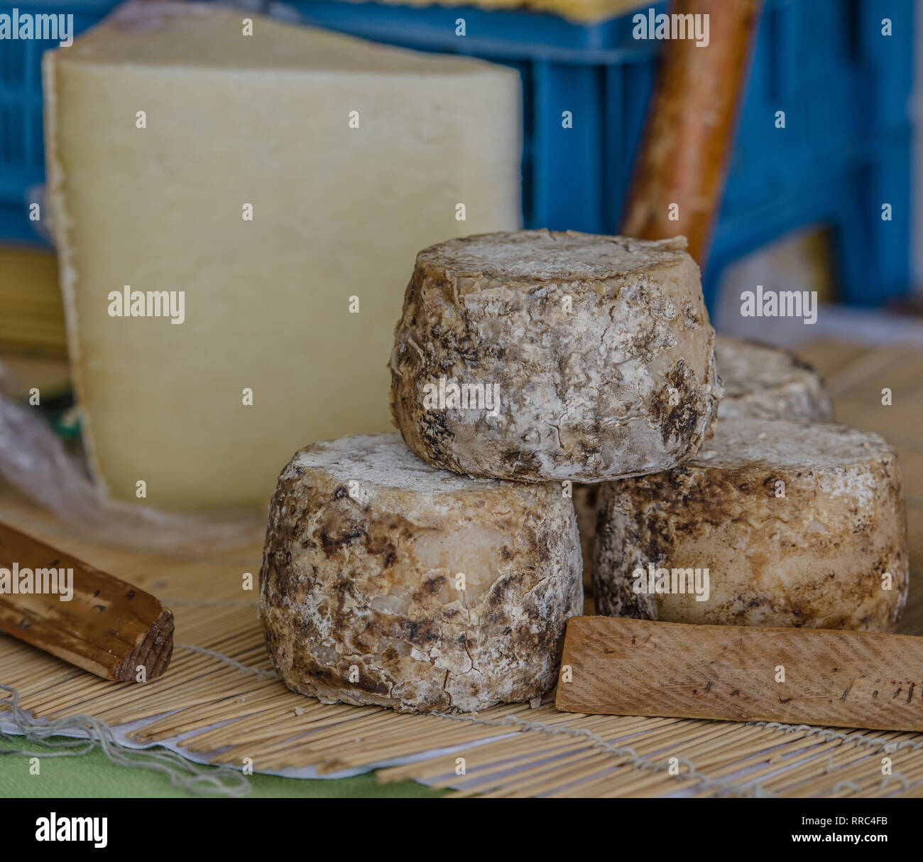 Cheese market france provence hi-res stock photography and images - Alamy