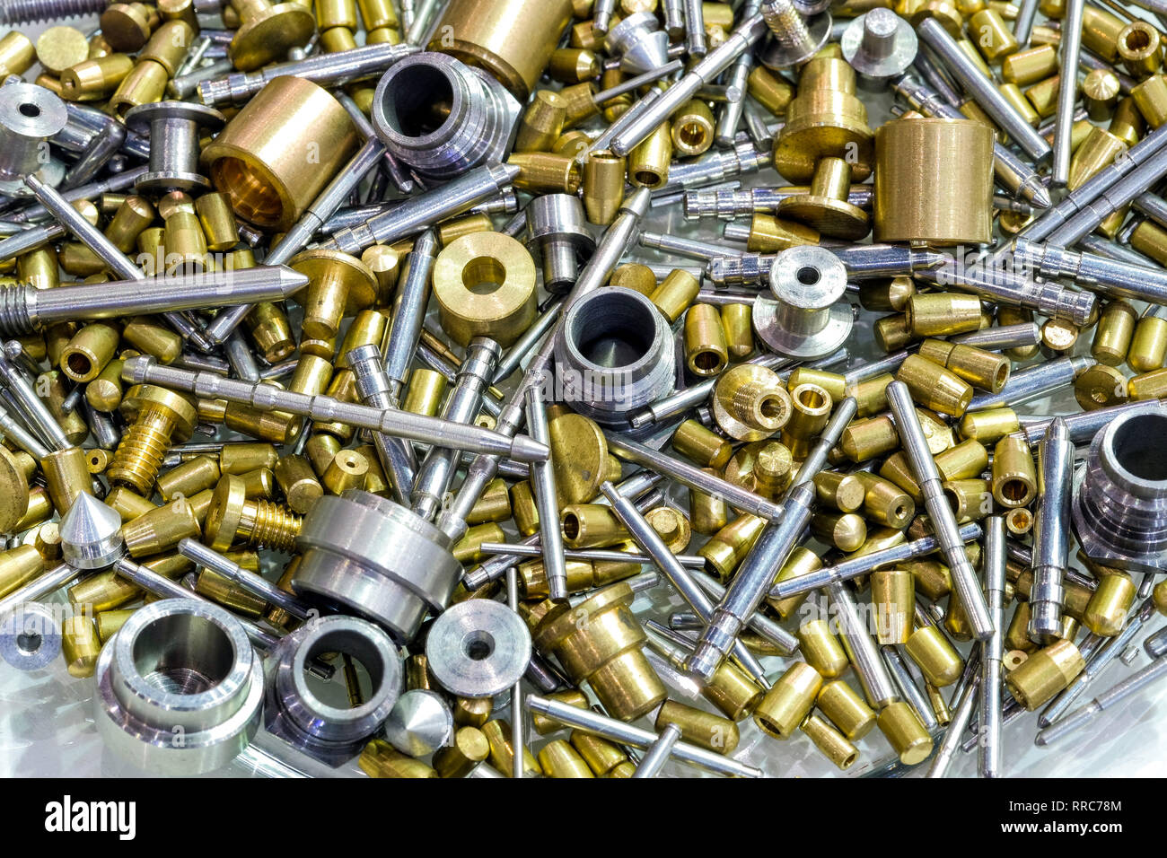 Small metal objects hi-res stock photography and images - Alamy