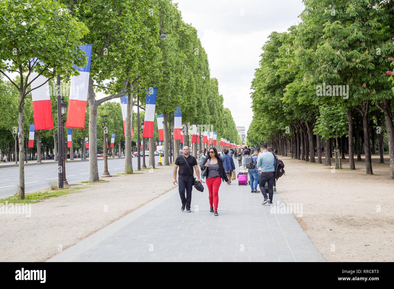 Avenue de Champs-Elysees, Paris Stock Photo - Alamy