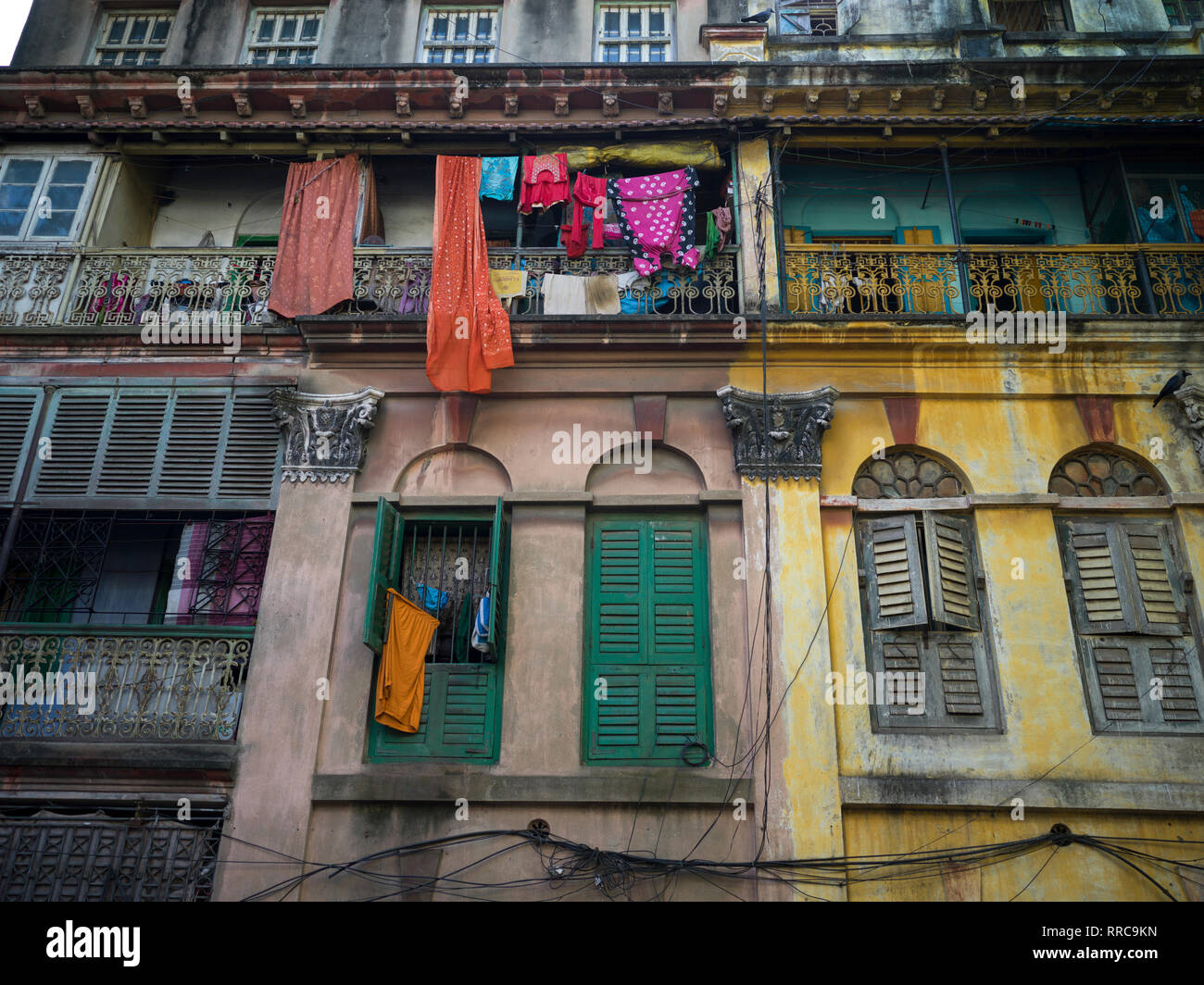 Run down buildings india hi-res stock photography and images - Alamy