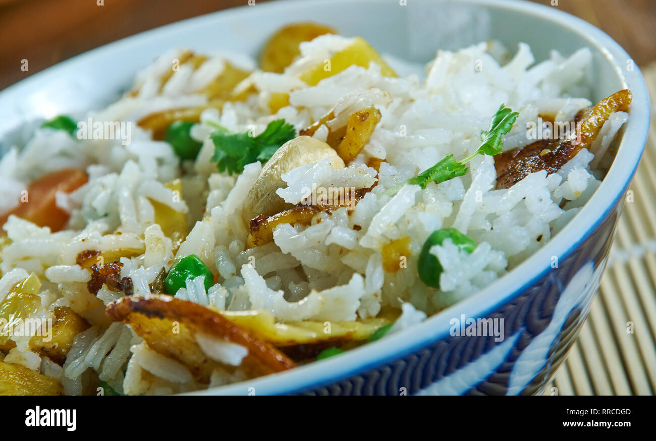 Mangaudi Ki Tehri - Indian food, Mangaudi , rice, Potato preparation ...