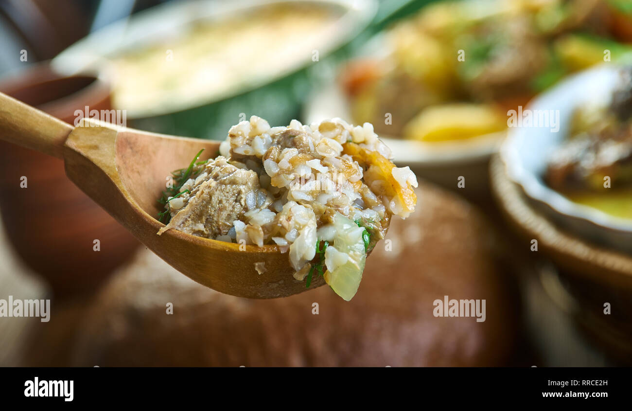 kasha po kupecheski - Buckwheat porridge vegetables und beef, Russian ...
