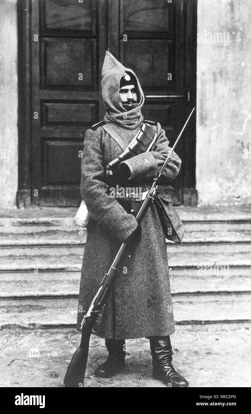 Ww1 russian soldier hi-res stock photography and images - Alamy