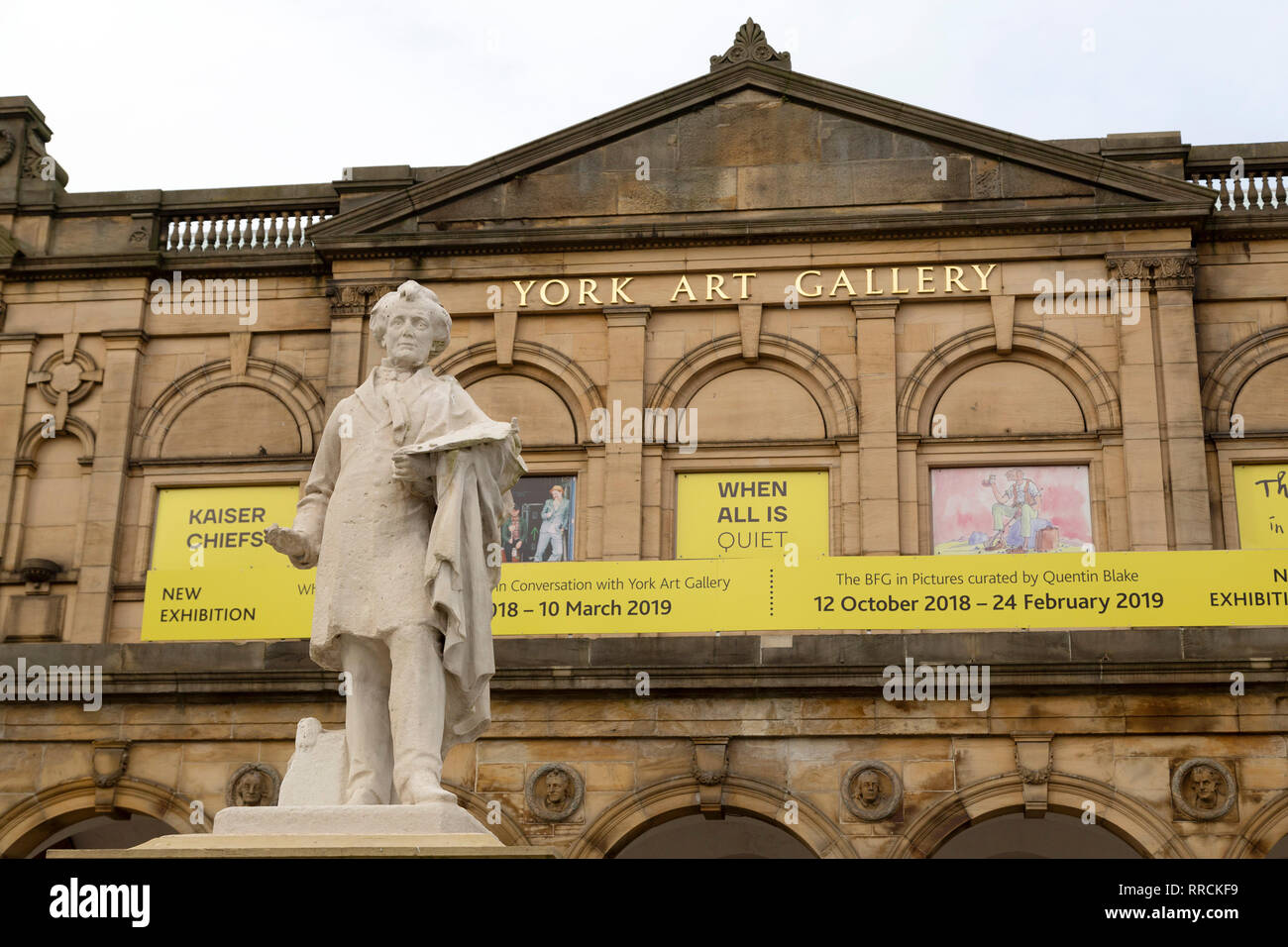 Statue of William Etty outside of York Art Gallery in York, England ...