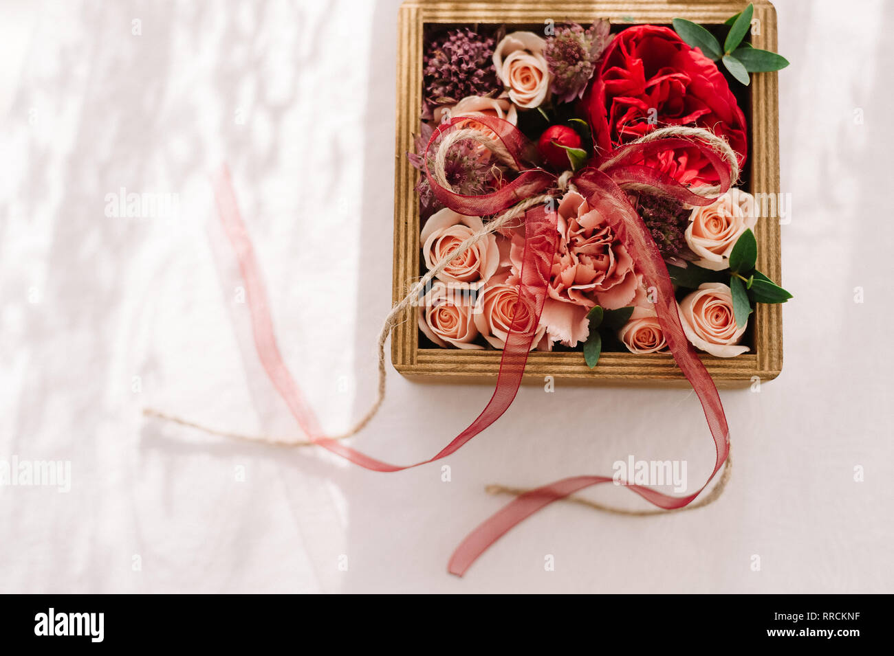 Floristic wedding box decoration Stock Photo - Alamy