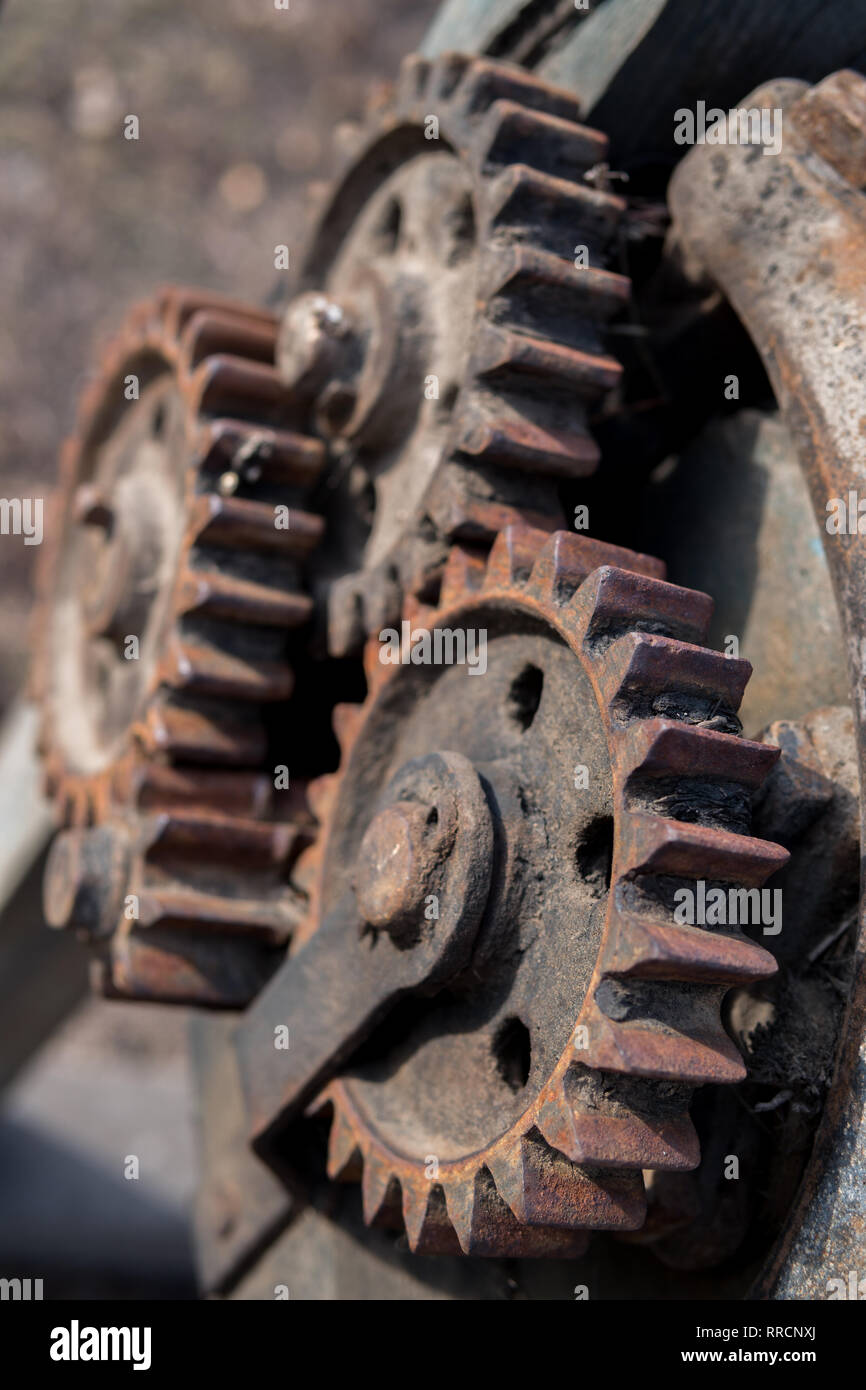 Metal cogwheels in old hi-res stock photography and images - Alamy