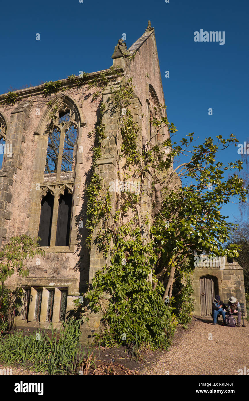 Ruined out building britain hi-res stock photography and images - Alamy