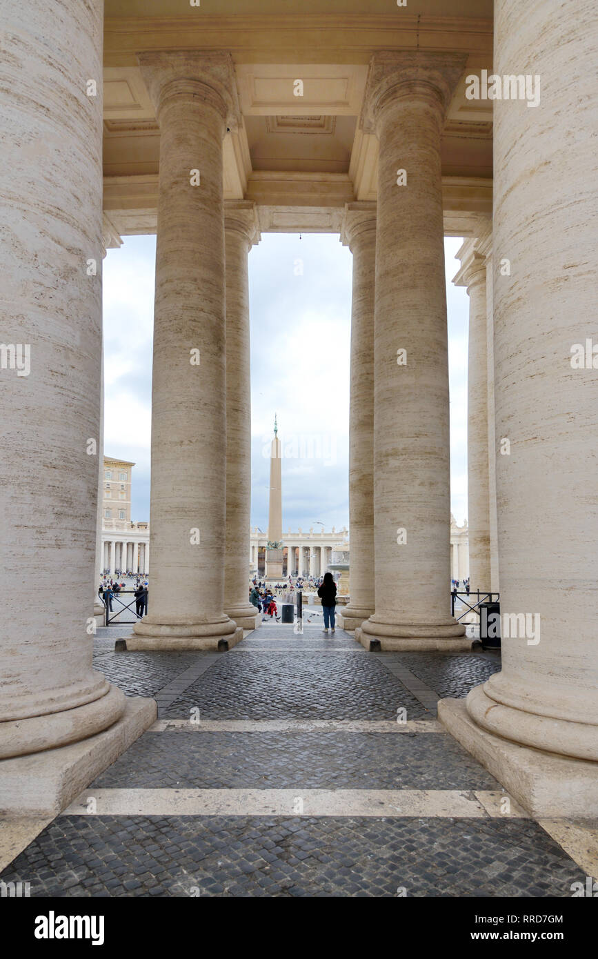 Classical architecture columns hi-res stock photography and images - Alamy