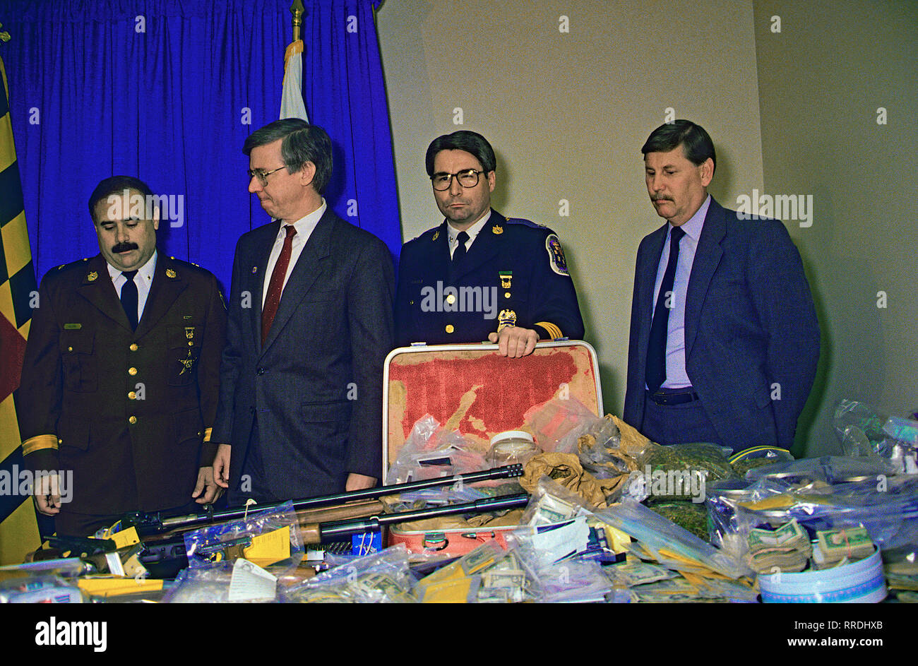 Drug raids hi-res stock photography and images - Alamy