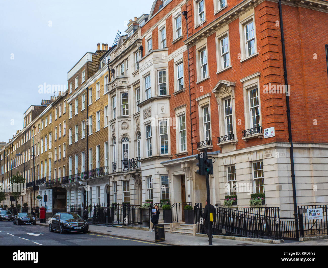 Harley street hi-res stock photography and images - Alamy