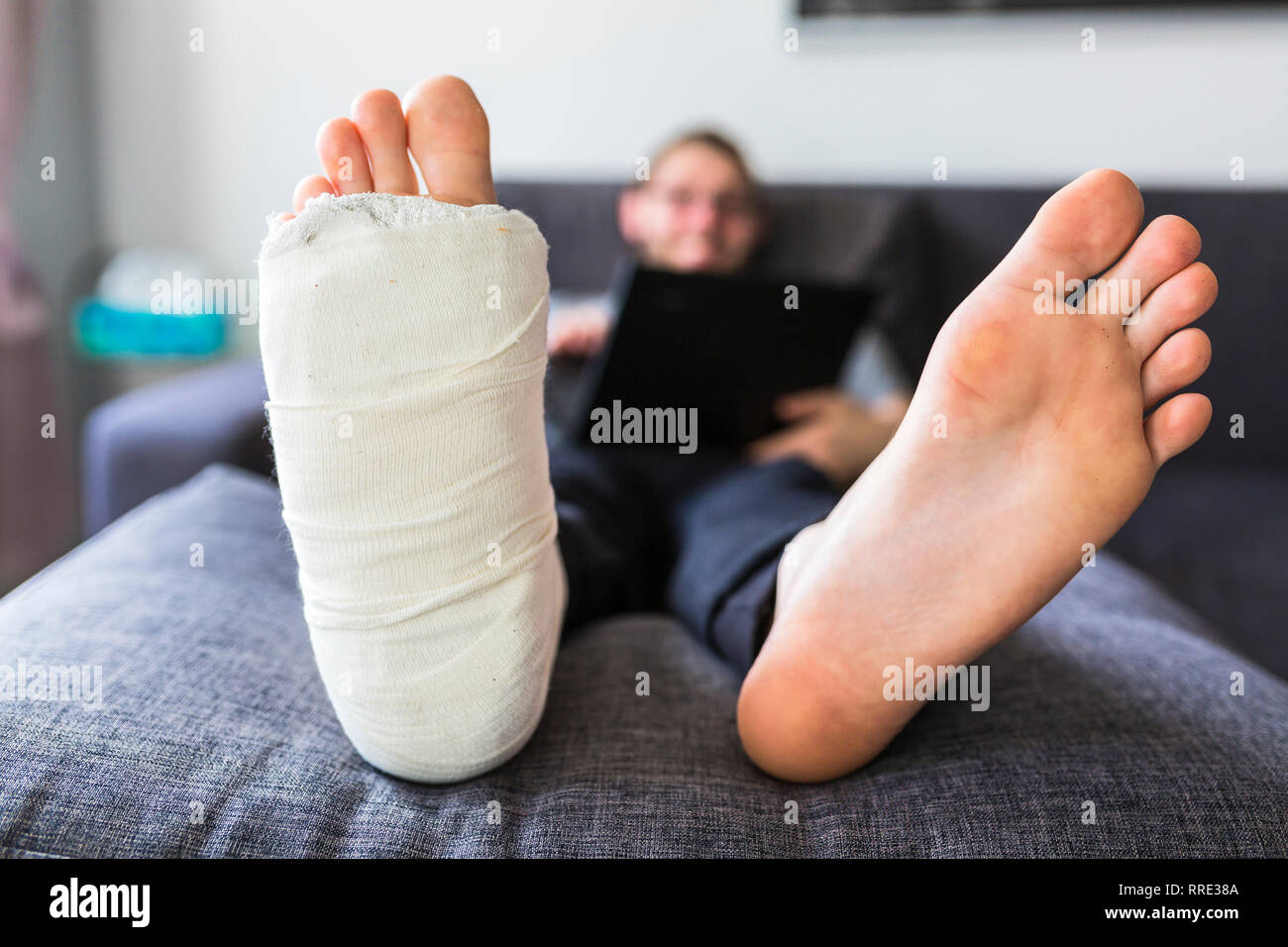 Broken leg man hi-res stock photography and images - Alamy