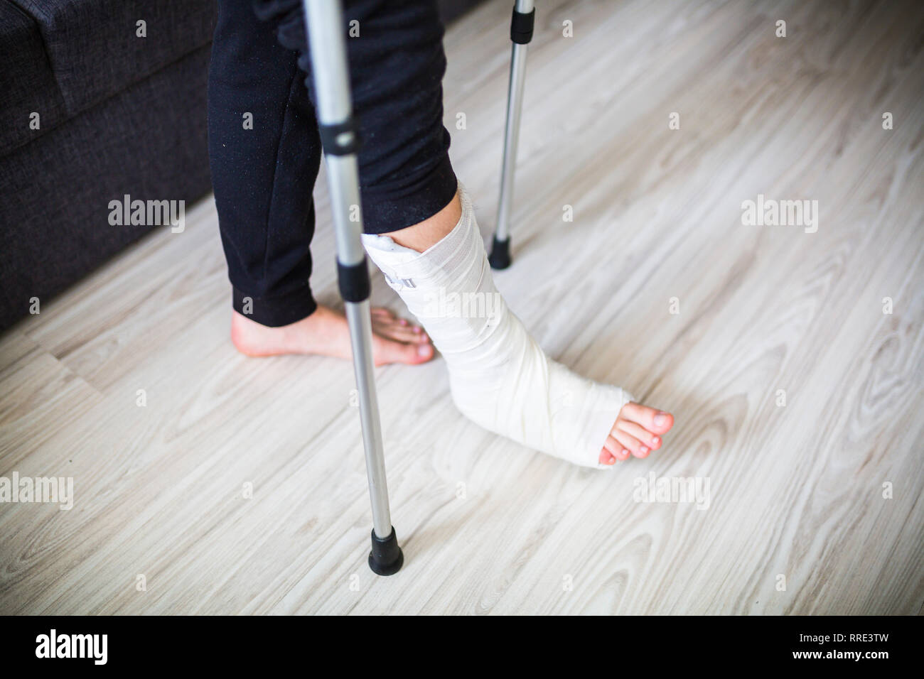 Plaster leg cast legs hi-res stock photography and images - Alamy