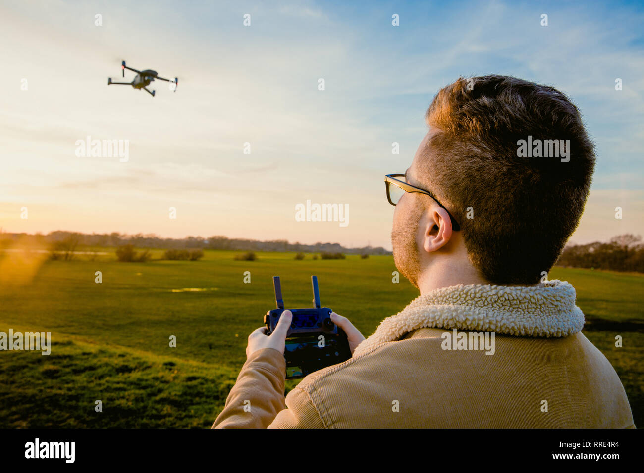 Flying drones hi-res stock photography and images - Alamy