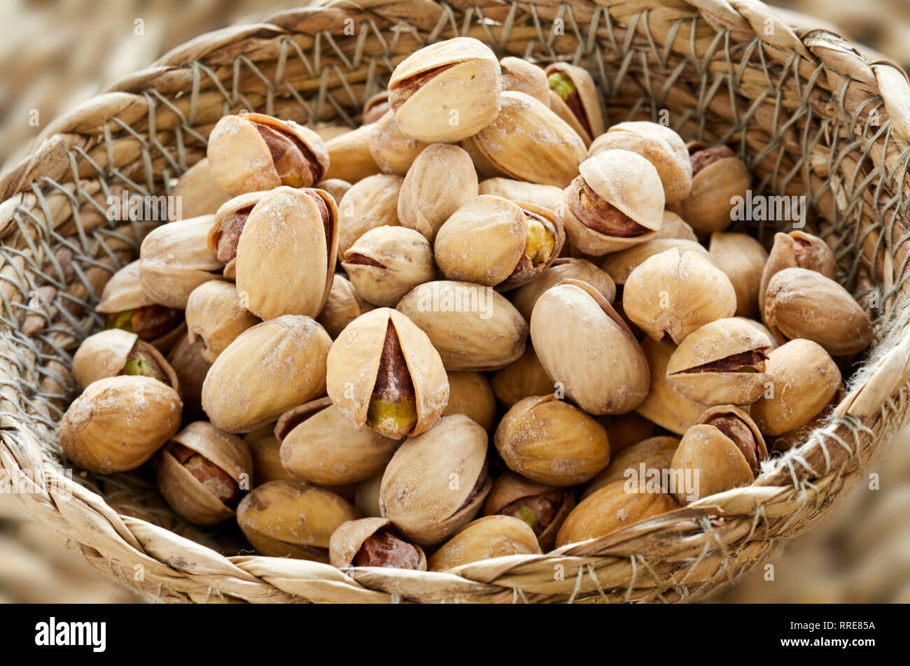 Crunchy pistachios 4 hi-res stock photography and images - Alamy