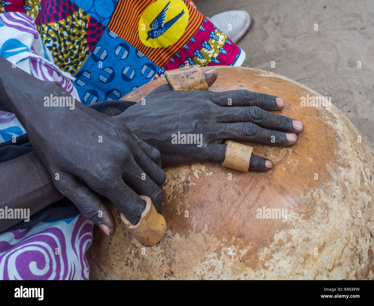 African instrument hi-res stock photography and images - Alamy