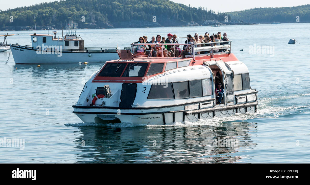 Cruise ship tender hi-res stock photography and images - Alamy