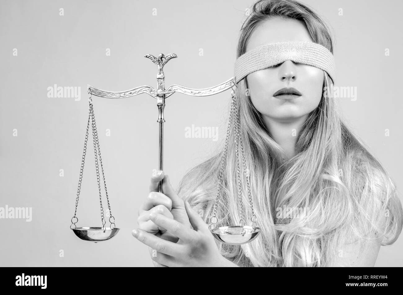 Lady justice statue blindfold Black and White Stock Photos & Images - Alamy