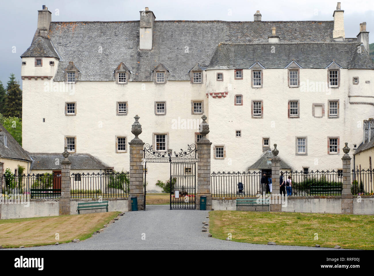 Cultural Tourism: external view Traquair House, the oldest inhabitant ...