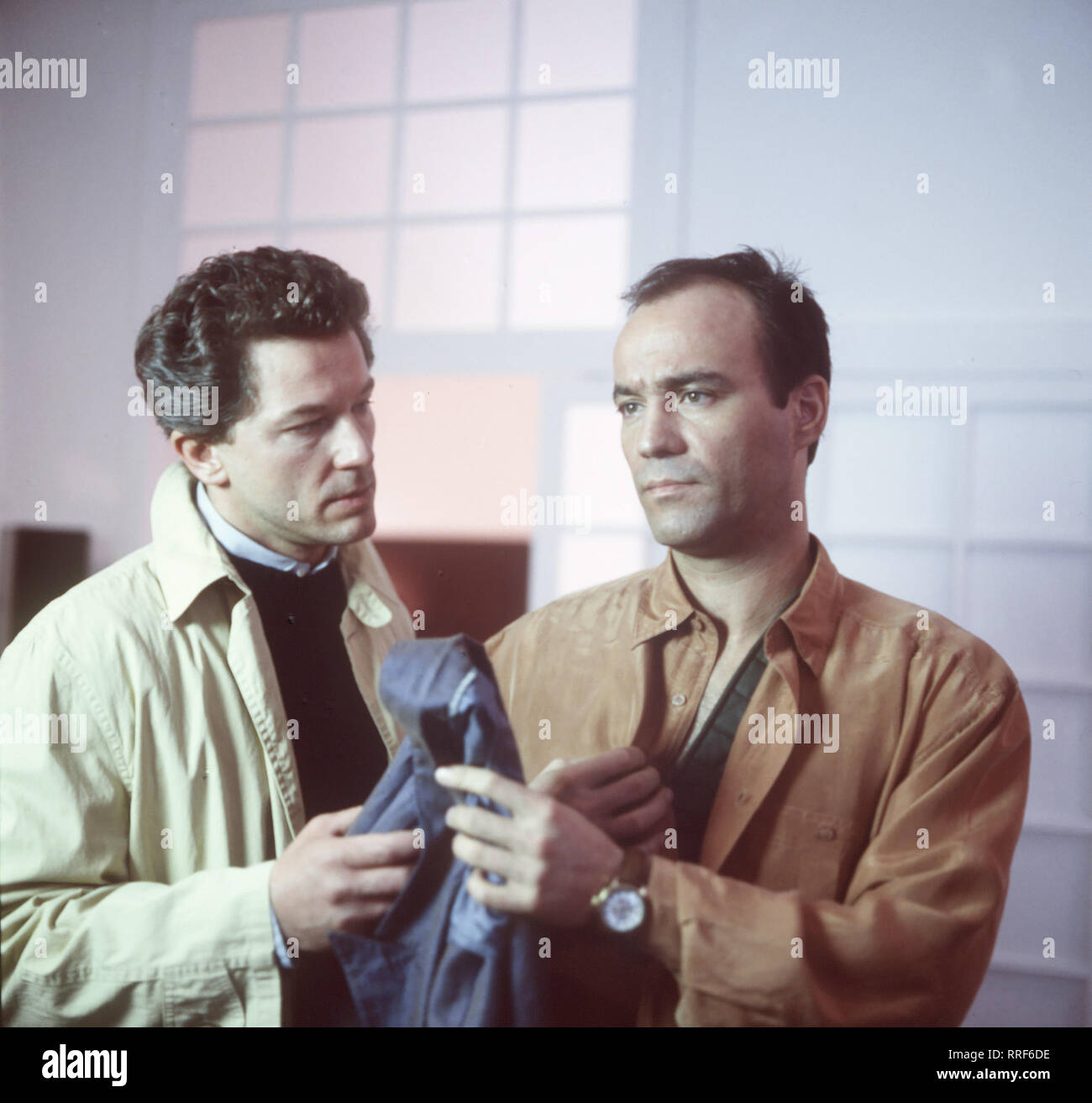 Wer zweimal stirbt hi-res stock photography and images - Alamy