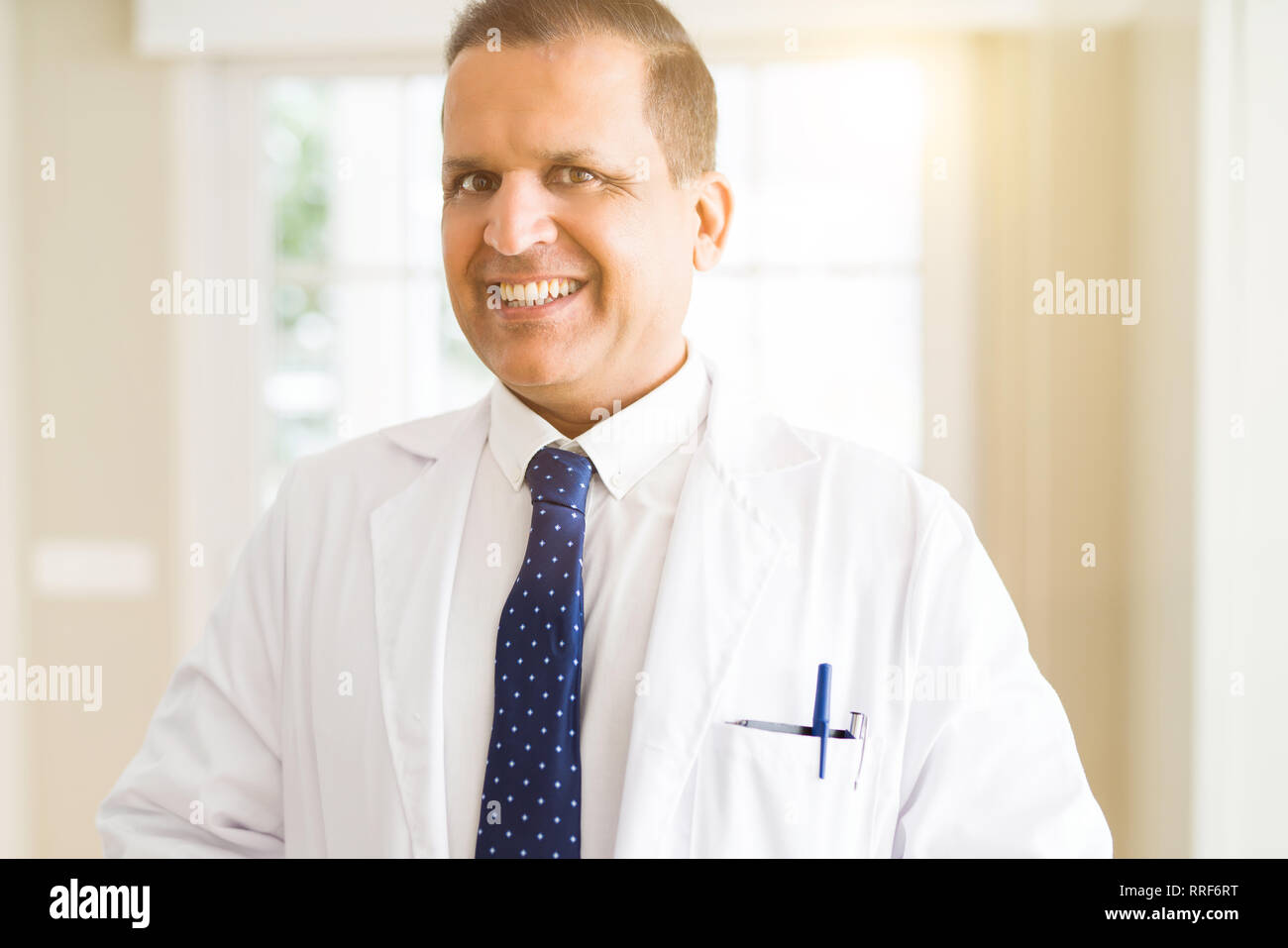 Indian medic man wearing hi-res stock photography and images - Alamy