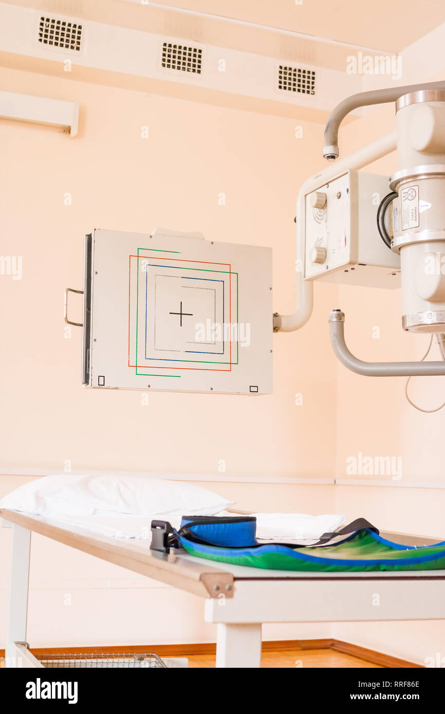 Medical linear accelerator in the therapeutic oncology.Procedure of ...