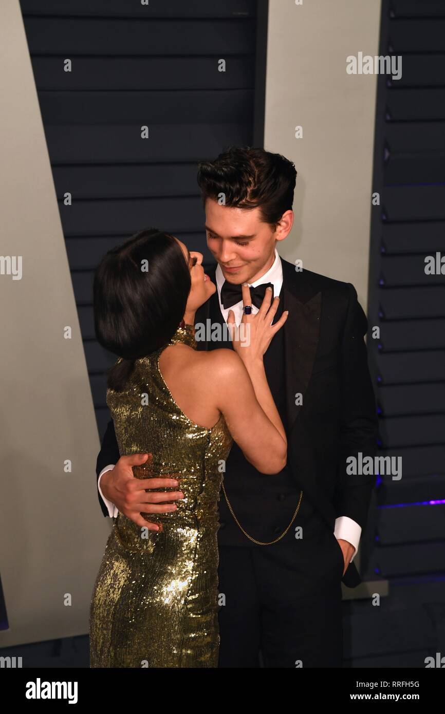 LOS ANGELES, CA - FEBRUARY 24: Vanessa Hudgens and Austin Butler at the ...