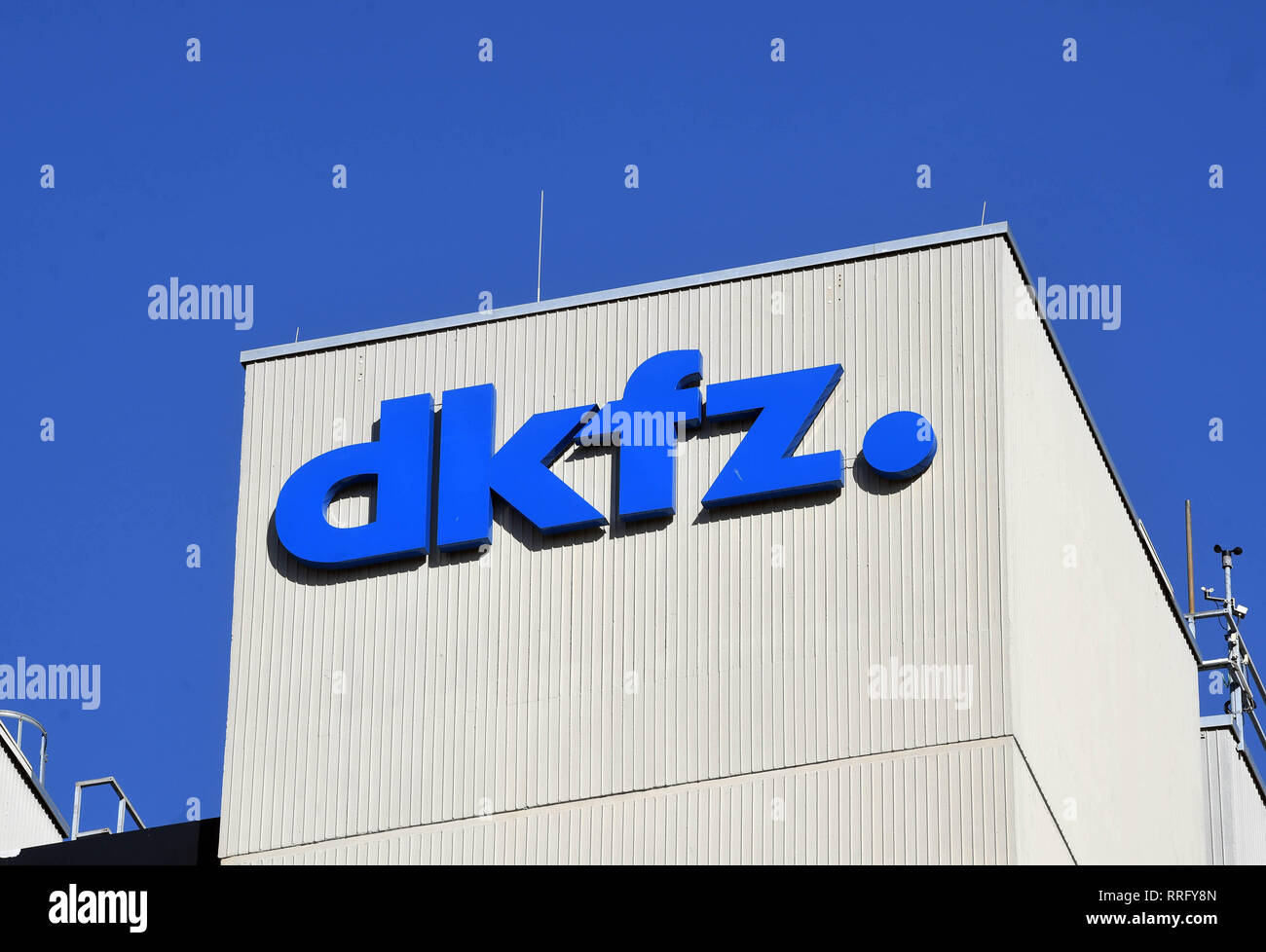 German cancer research center hi-res stock photography and images - Alamy