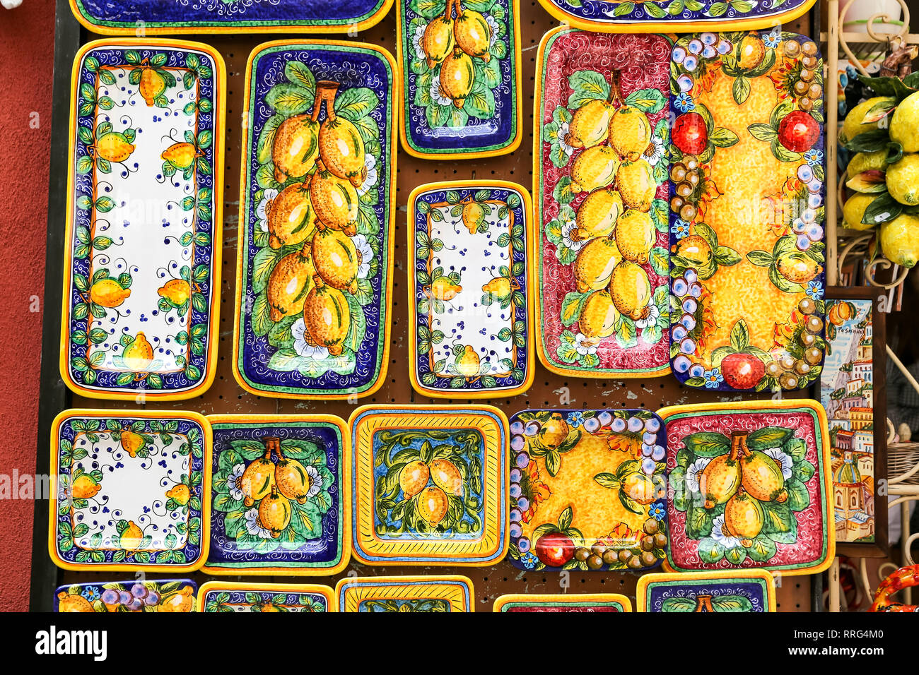 Positano pottery ceramics hi-res stock photography and images - Alamy
